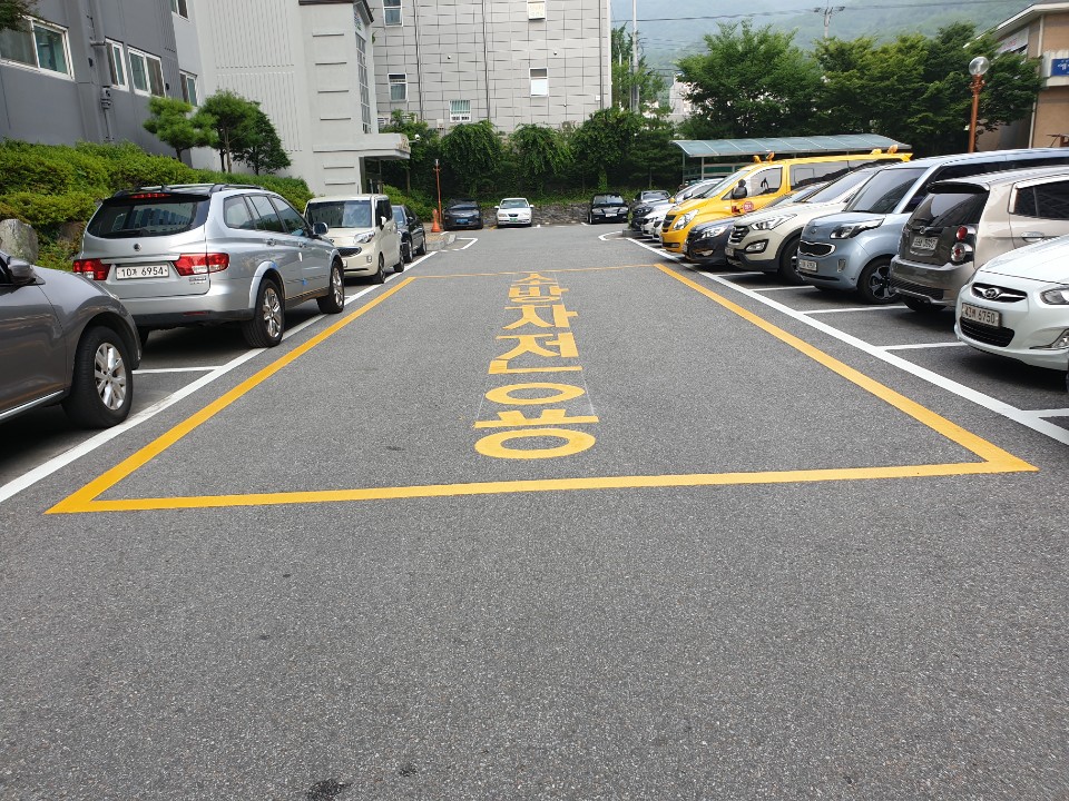 초연결 플랫폼 AAAVVVV.com